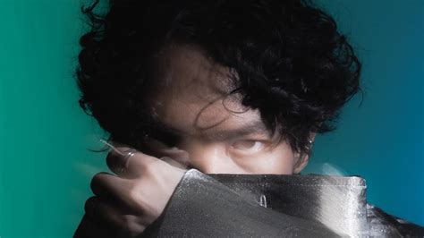 Baskara Putra Sukses Duduki Chart Lima Teratas Spotify Lewat Hindia Dan