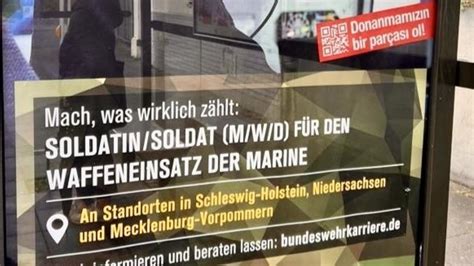 Alman ordusu Türkçe afişlerle asker arıyor