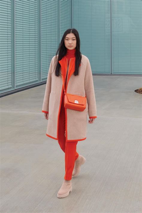 艾克瑞斯 Akris 202223秋冬高级成衣lookbook 天天时装 口袋里的时尚指南