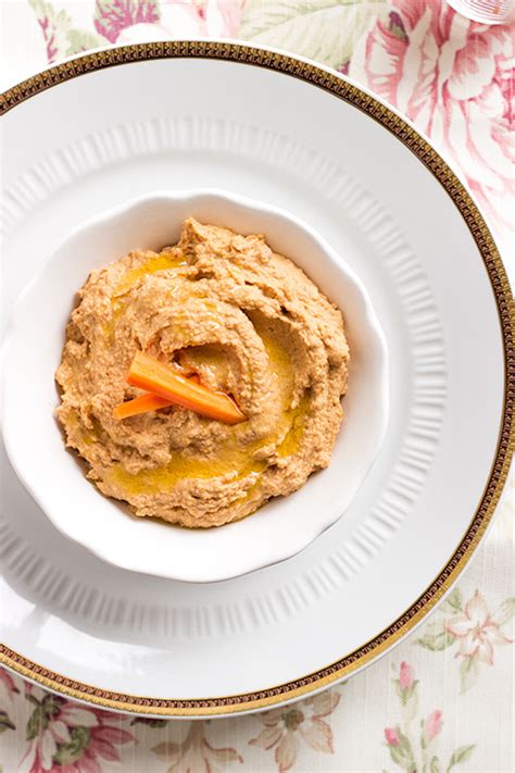 Sun Dried Tomato Hummus Humus s posušenimi paradižniki Dear Kitchen