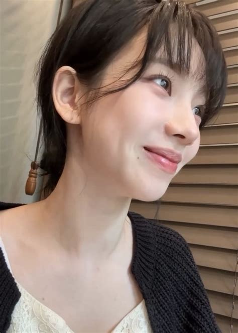 𓏲 𓂃 Karina Rina Pout face