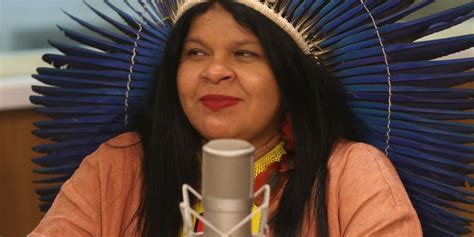 A Ministra Dos Povos Indígenas Sônia Guajajara é A Entrevistada Do