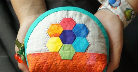 Zipper Cosmetic Bag Tutorial Patchwork Quilts DIY Tutorial Ideas