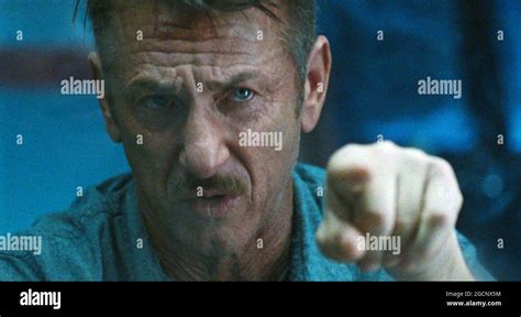 Flag Day Sean Penn 2021 © Mgm Courtesy Everett Collection Stock
