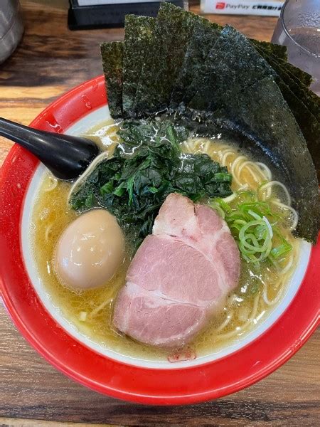 『ラーメン細麺3点トッピングほうれん草、味玉、海苔』豚骨醤油らーめん 誠屋 八幡山本店のレビュー ラーメンデータベース