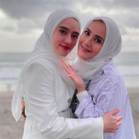 10 Momen Kompak Elma Theana Dan Fairuz A Rafiq