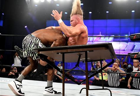 How On Patrol Live Helped Bring Mlw Major League Wrestling To Reelz