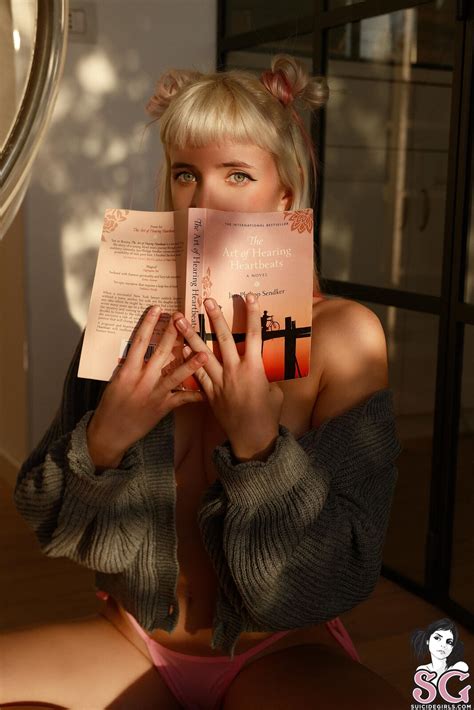 Alaskahana In Soft Chapters By Suicide Girls Erotic Beauties