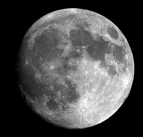 La Nasa Confirma Que Hay Agua En La Luna La Voz Del Norte