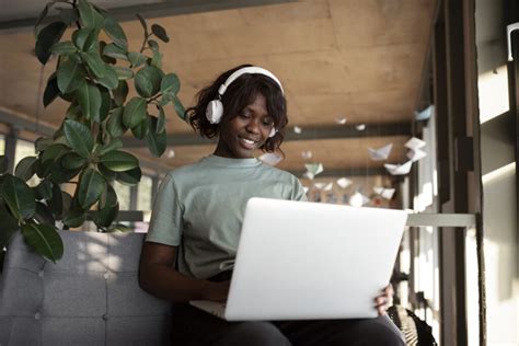 When Do Graduate Programs Start A Complete Guide