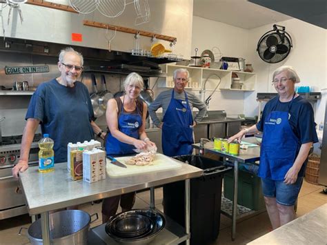 cooking up a storm for the oracle community center clubs