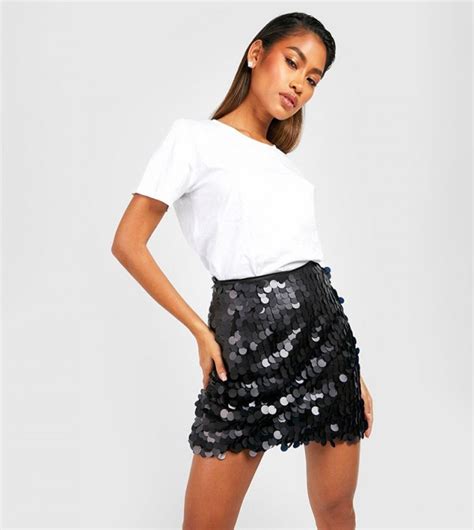 Buy Boohoo Disc Sequin Mini Skirt In Black 6thstreet Saudi Arabia
