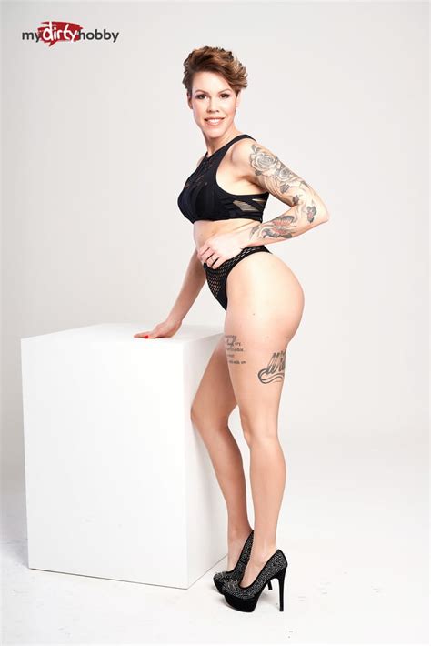 Lara Bergmann Pics XHamster