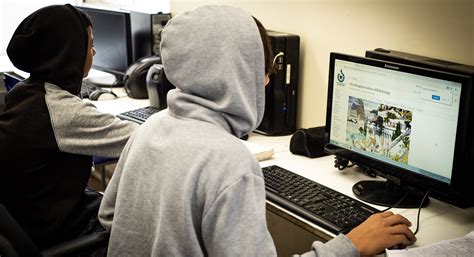 Desigualdade No Acesso à Internet Impacta Qualidade Da Educação