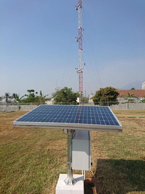 Premium Photo Using Of Renewable Energy From The Sun Use Of Solar Cell To Recharge The Baterai