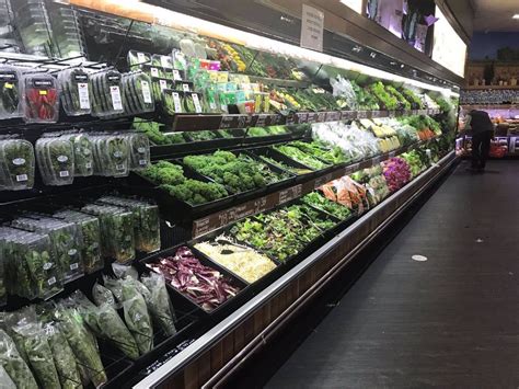 Refrigerated Upright Cooler Glass Door Vertical Food Display Chiller
