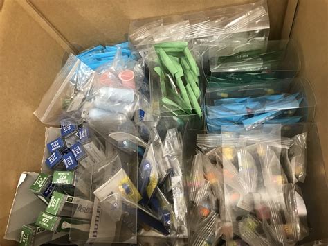 歯科医院でどんどん溜まって困りがちな試供品やサンプル管理のコツ 歯科医院向けの院内整備110番