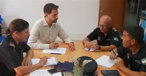 La Policía Local de Adra ha tramitado más de denuncias por actos incívicos en el municipio