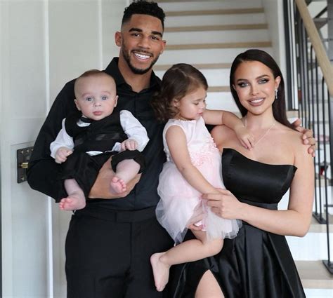 In Photos Evander Kane And Girlfriend Mara Teigen Celebrate First