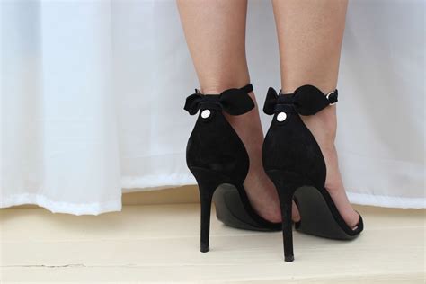 Harmonogram Buty Wsuwane Sosna Tacones Negros Con Correa Krwawy