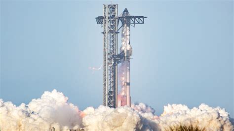 Spacexs Starship Megarocket Exploded And Rained Debris For The Second