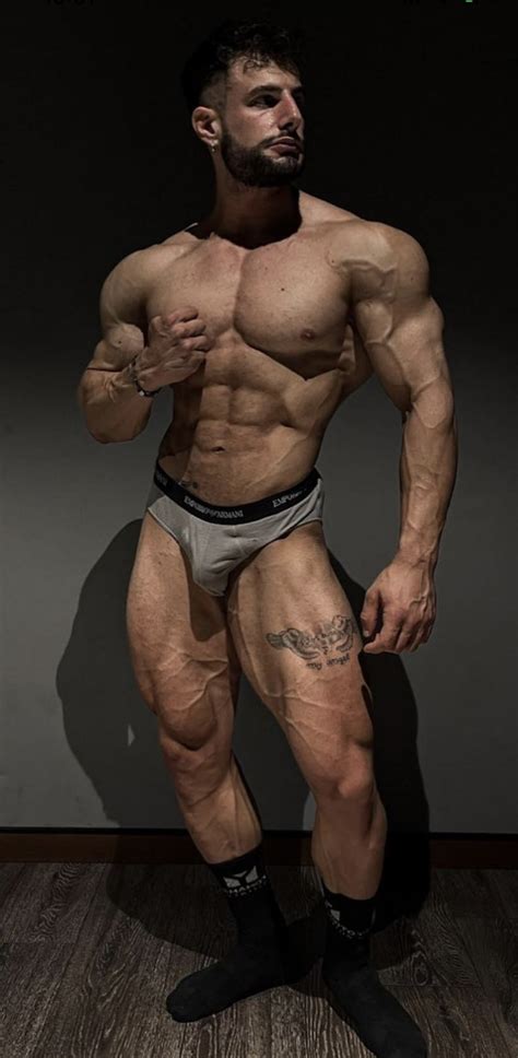 Acbphysiquephotography On Twitter Michalangelo Model Francesco Https T Co Dytlgu Txw Twitter