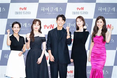 Jo Yeo Jeong Kim Ji Soo And More Talk About Portraying Stories
