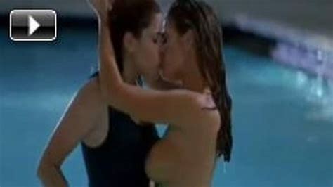 Tv Her Skal Du Ikke Dyrke Sex I Det Fri Ekstra Bladet