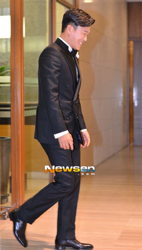 포토엔 새신랑 홍록기 히죽히죽 입장 이렇게 좋을수가홍록기결혼