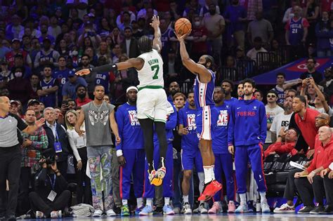 James Hardens Game Winner Lifts Sixers In Pivotal Game 4 Victory