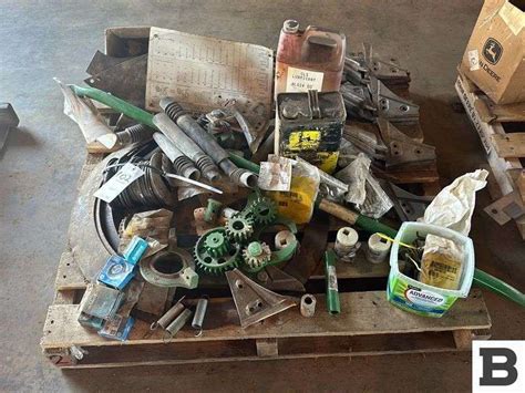 John Deere Marker Brace Booker Auction Company