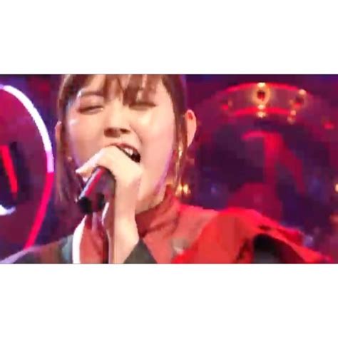 鈴木愛理 ︎ Raymagazine × Viseekose ﻿ 本日発売のray4月号の裏表紙にこの写真の私がいます﻿ ﻿