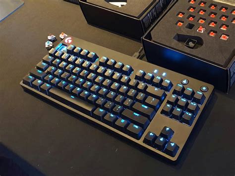 Logitech ra mắt chuột chơi game G604 Speedlight và bàn phím G Pro X tại Việt Nam