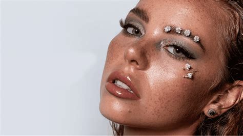 «sklad Linz інтернет магазин кольорових лінз Кольорові лінзи склад лінз карнавальні лінзи