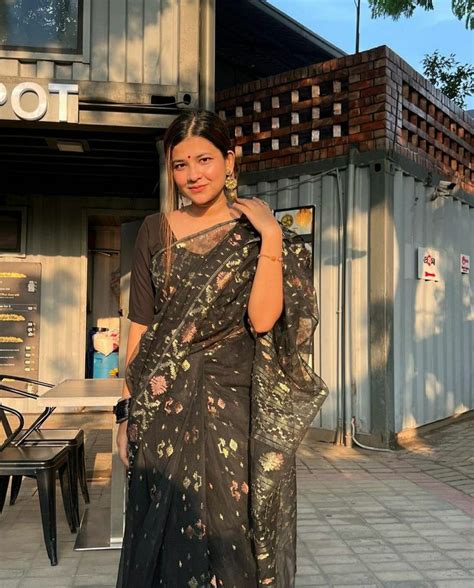 Pin By Sneha K Bhat On Drsss Saree Designs Party Wear Stylish Sarees