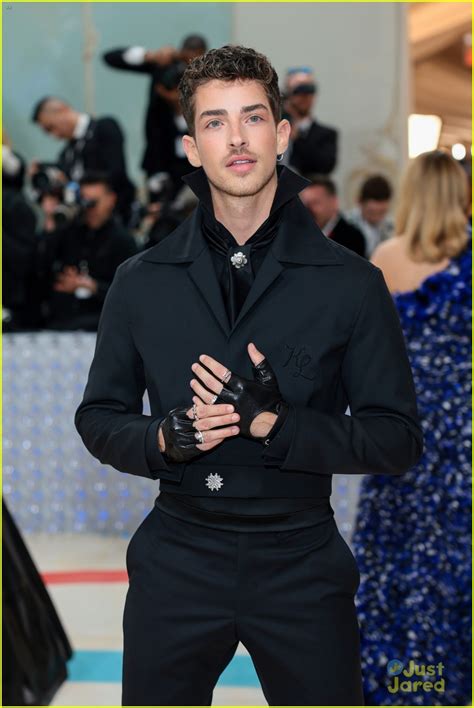Manu Rios Shows Off Perfect Smile At Met Gala 2023 Photo 1375717
