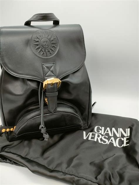 Yahooオークション 1円〜 Gianni Versace ヴェルサーチ リュック バ