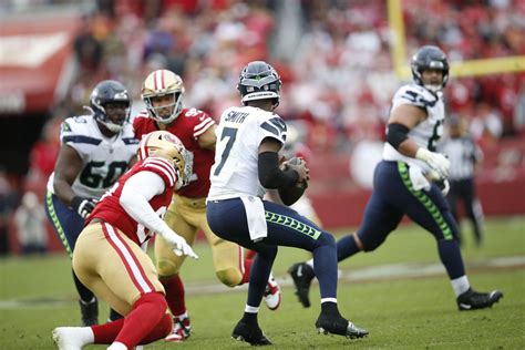 49ers Vs Seahawks Week 15 Odds Niners Open As Favorites Over Seattle