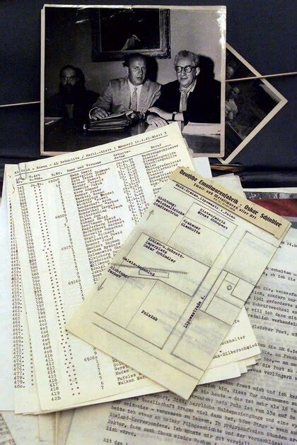 Emilie Schindler Su Marido Le Era Infiel Y Casi No Lo Veía Pero