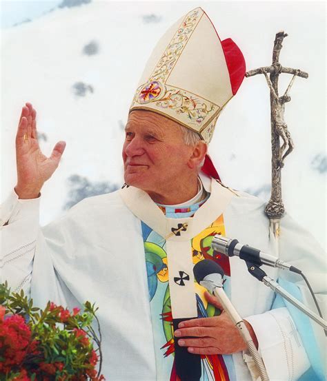 Fileadamello Papa Giovanni Paolo Ii Panoramio Cropped