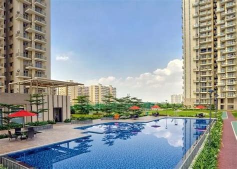 Luxury Living At Twin Horizon Sector 102 Gurugram Hcbs Developers