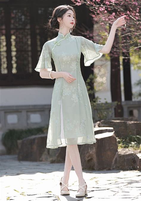 Timeless Vintage Floral Silk Green Cheongsam Dress Qipao Cheongsam