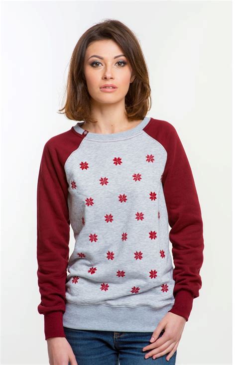 Жіночий світшот кольору марсала та сірий меланж з вишитими зірками Алатир Алатир один з