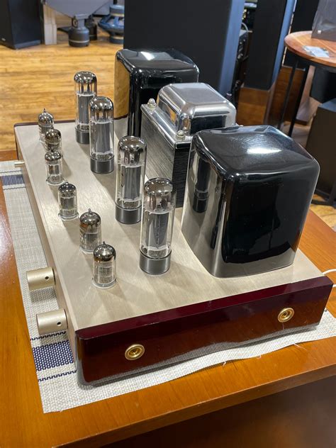 Audcom Ap 900a Tube Integrated Like Adcom With An Accent Sold
