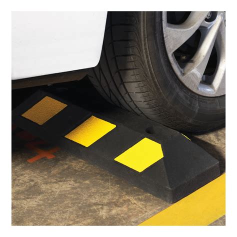 Tope de 55 cm para estacionamiento Truper Señalamientos De Seguridad