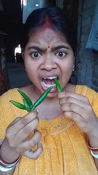 ছুটকি এটা কি খাচ্ছে 😳🤤🤗😜🤪😁🤔🙄😋😇🧐 Shorts Trending Viral Funny