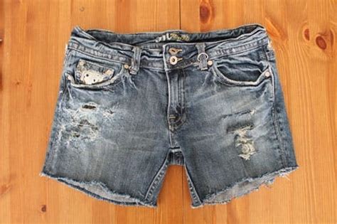 Who Wears Short Shorts 3 Ways To Make Denim Cutoffs Brit Co