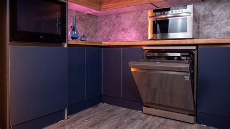 ویدیو نگاهی‌به ماشین ظرف‌شویی پیشرفته ال‌جی؛ کم‌مصرف اما بسیار قدرتمند