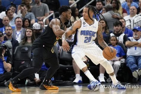 Nba 드래프트 전체 1순위·26살→로슨과 한솥밥中 현지 언론 Cba 2팀으로부터 제안받아