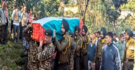 बिलासपुर का लाल राजकीय सम्मान के साथ पंचतत्व में विलीन ड्यूटी के दौरान